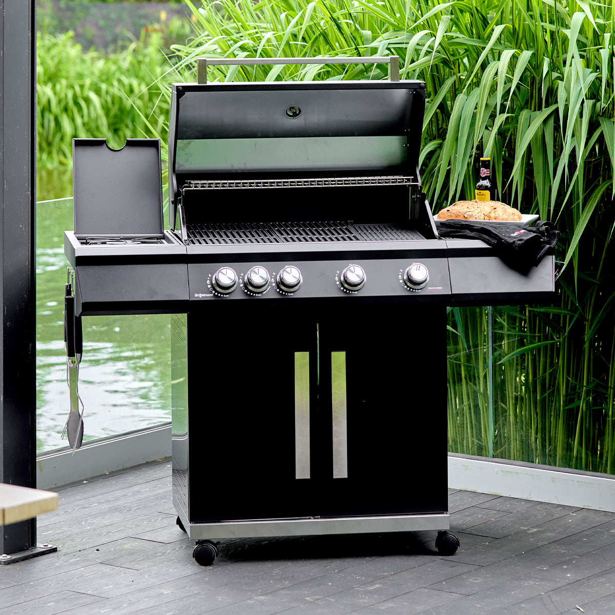 Stealth 4 Burner Barbecue – GRILLSTREAM